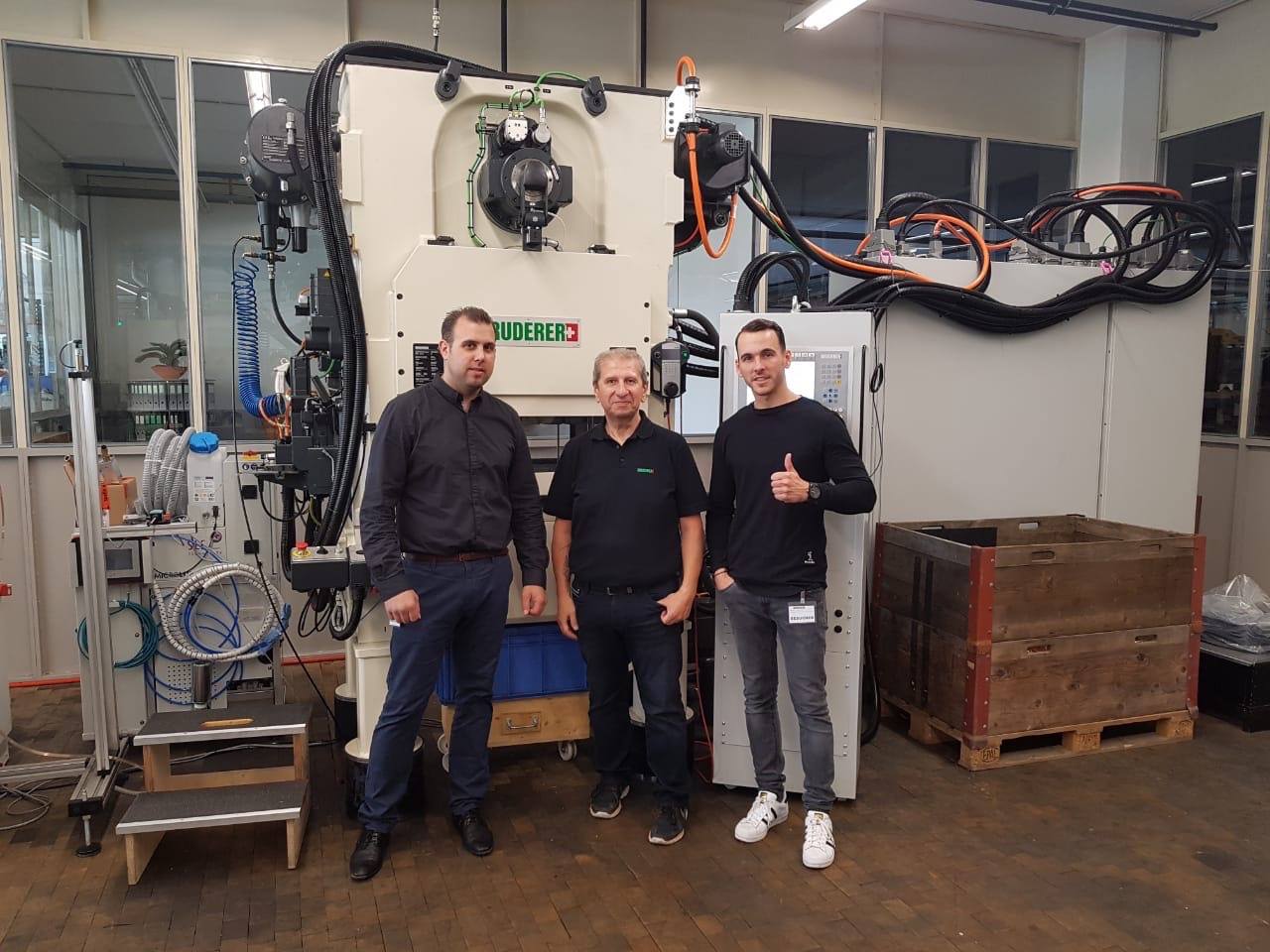 Wir erweitern unseren Maschinenpark mit Schweizer Präzision - Seckelmann